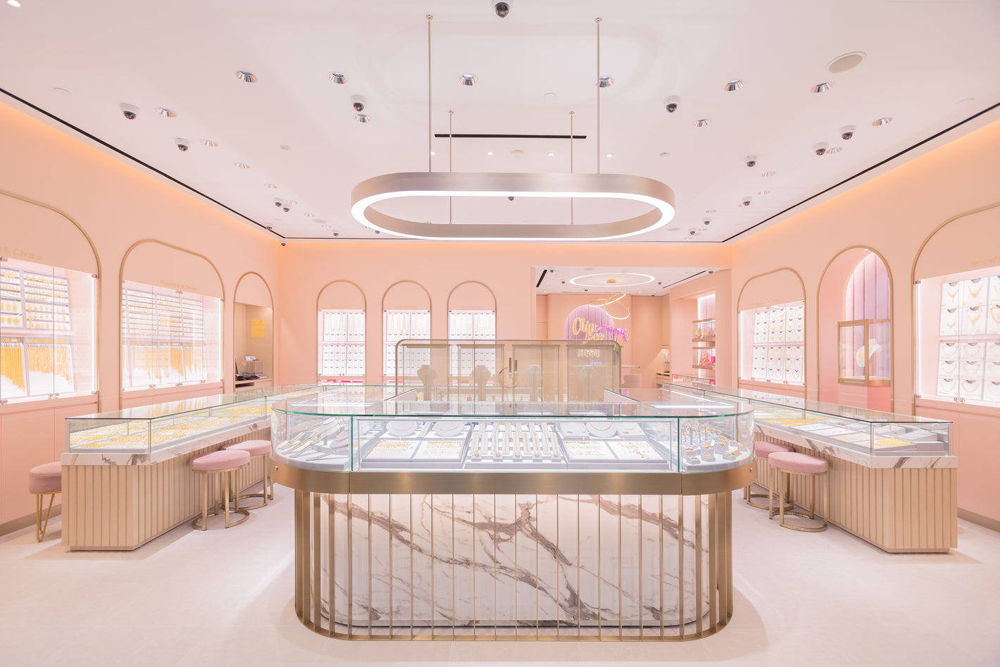 Chip Lee Jewellery: Hallmarked 24K & 22K Gold Treasures